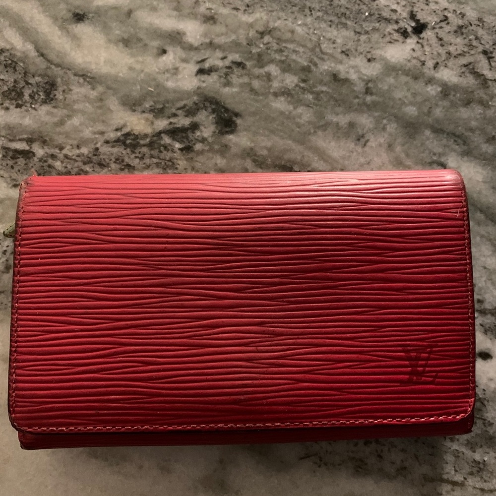 Louis Vuitton Leather Envelope Wallet - Gem